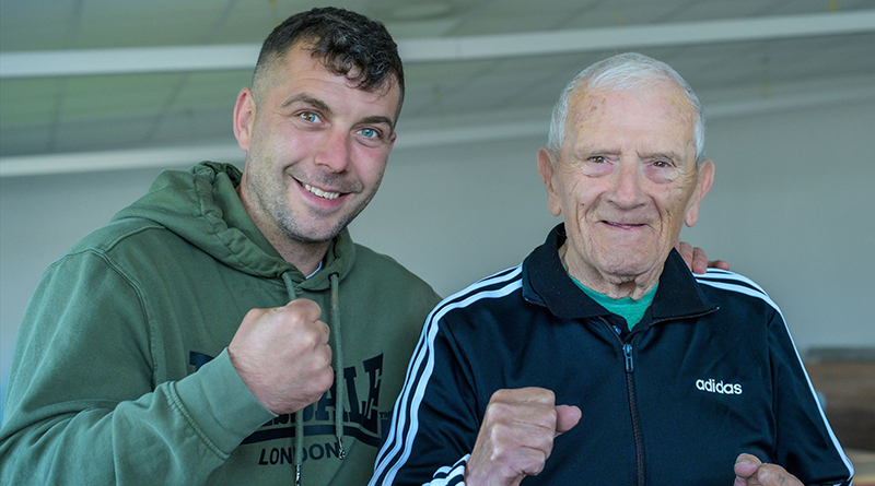 Aberdeen Care Home Resident Goes Toe-To-Toe With Pro Boxer Lee ...